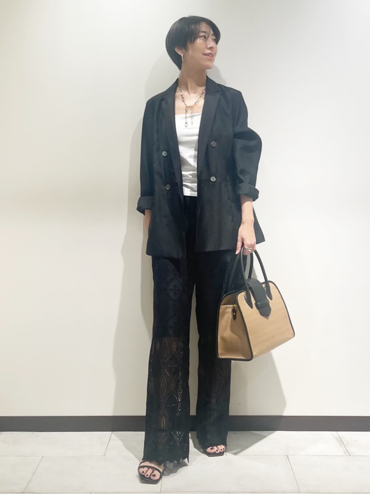 INEDのジャケットを使った盛岡川徳SUPERIOR CLOSETのスタッフスタイリング ｜フランドル（FLANDRE）オンライン