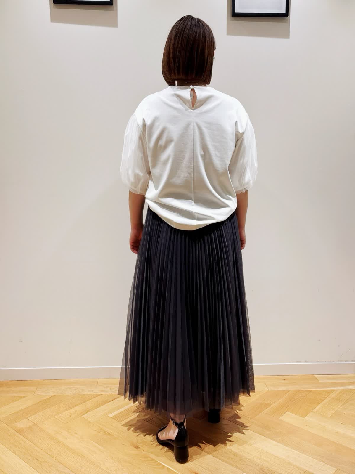 INEDのカットソーを使った熊本鶴屋SUPERIOR CLOSETのスタッフスタイリング ｜フランドル（FLANDRE）オンライン