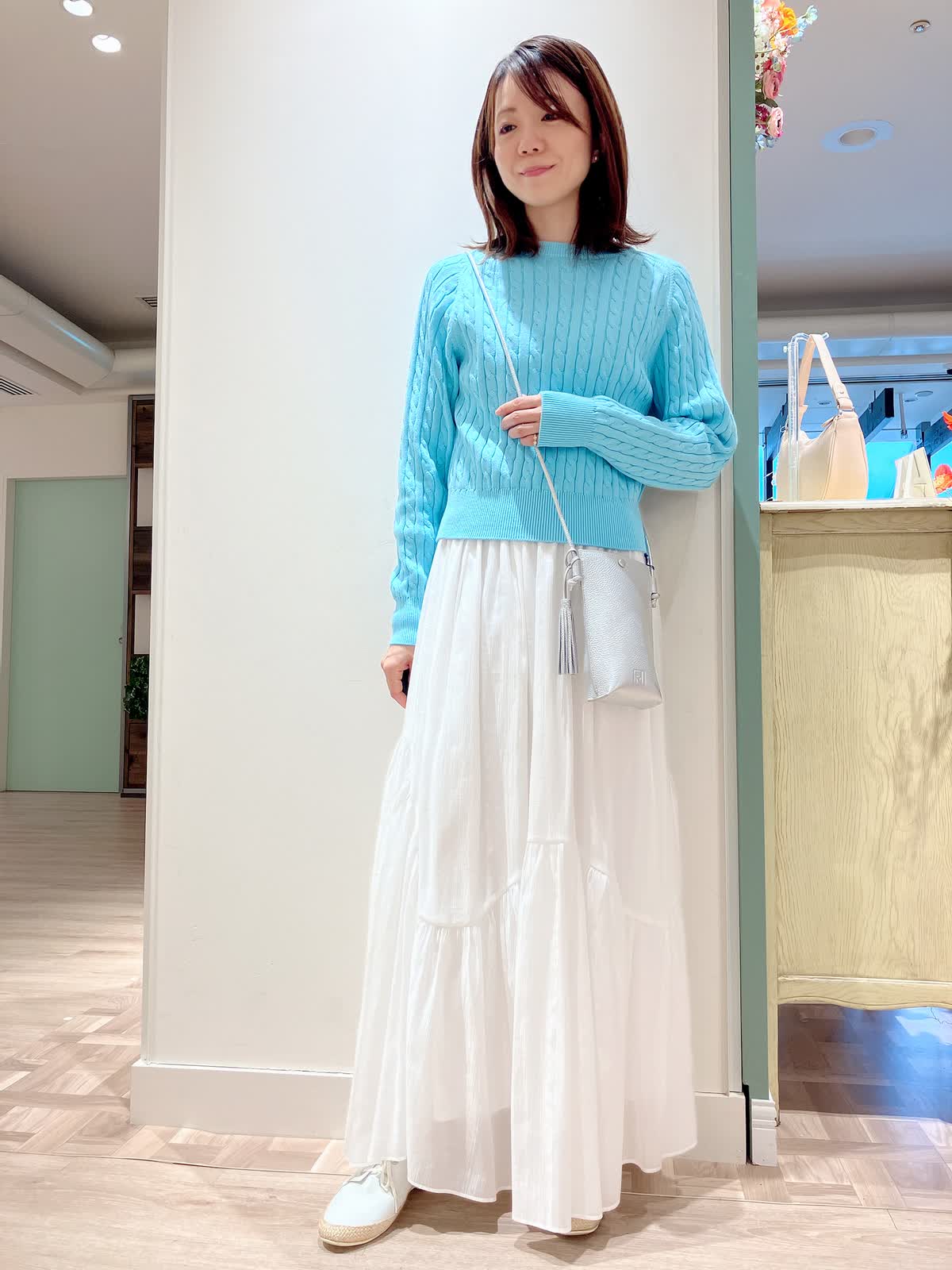 INED Lのニットを使った神戸阪急SUPERIORCLOSETのスタッフスタイリング ｜フランドル（FLANDRE）オンライン