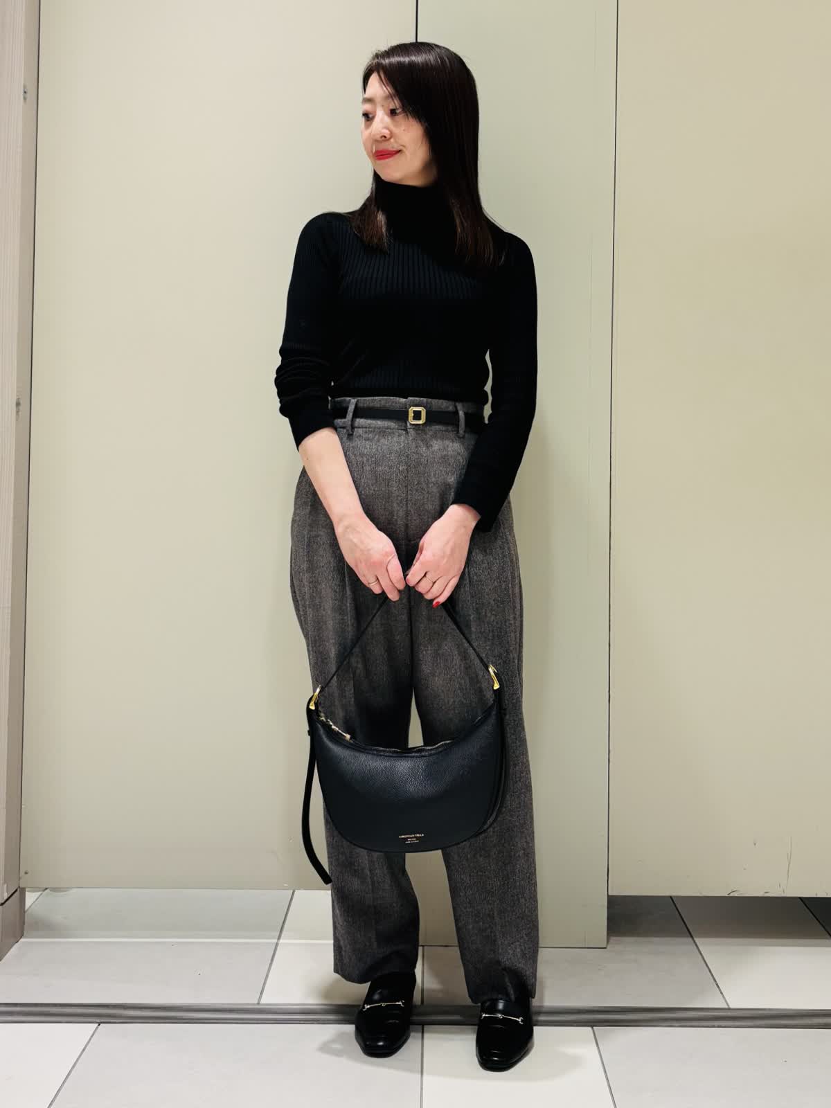 INEDのパンツを使った梅田大丸INEDのスタッフスタイリング ｜フランドル（FLANDRE）オンライン