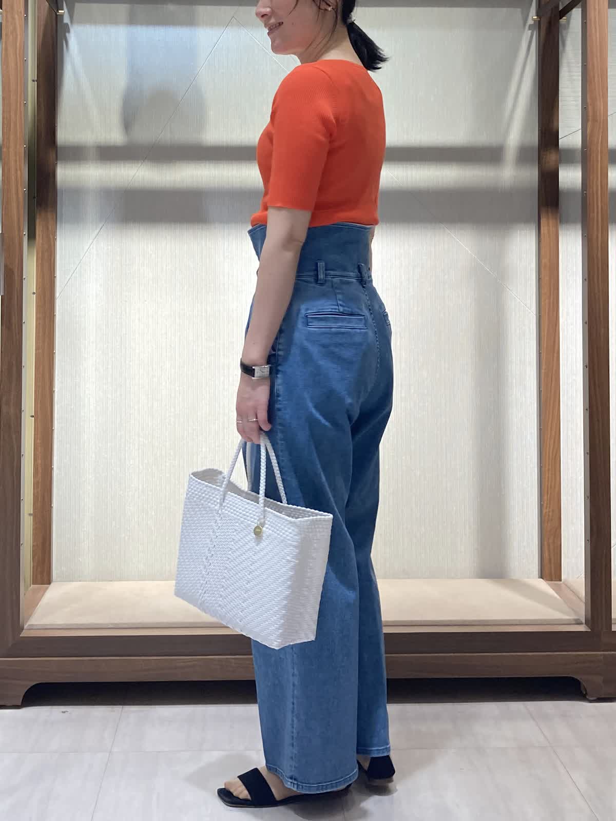 INEDのニットを使った近鉄あべのハルカスINEDのスタッフスタイリング ｜フランドル（FLANDRE）オンライン