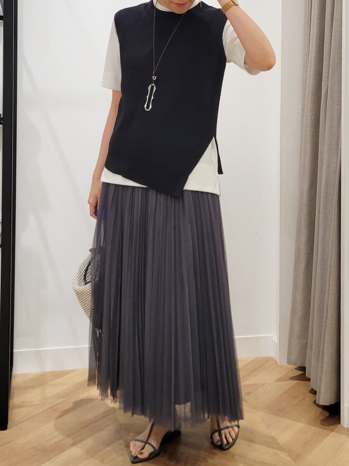 INEDのカットソーを使った岡山天満屋SUPERIORCLOSETのスタッフスタイリング ｜フランドル（FLANDRE）オンライン