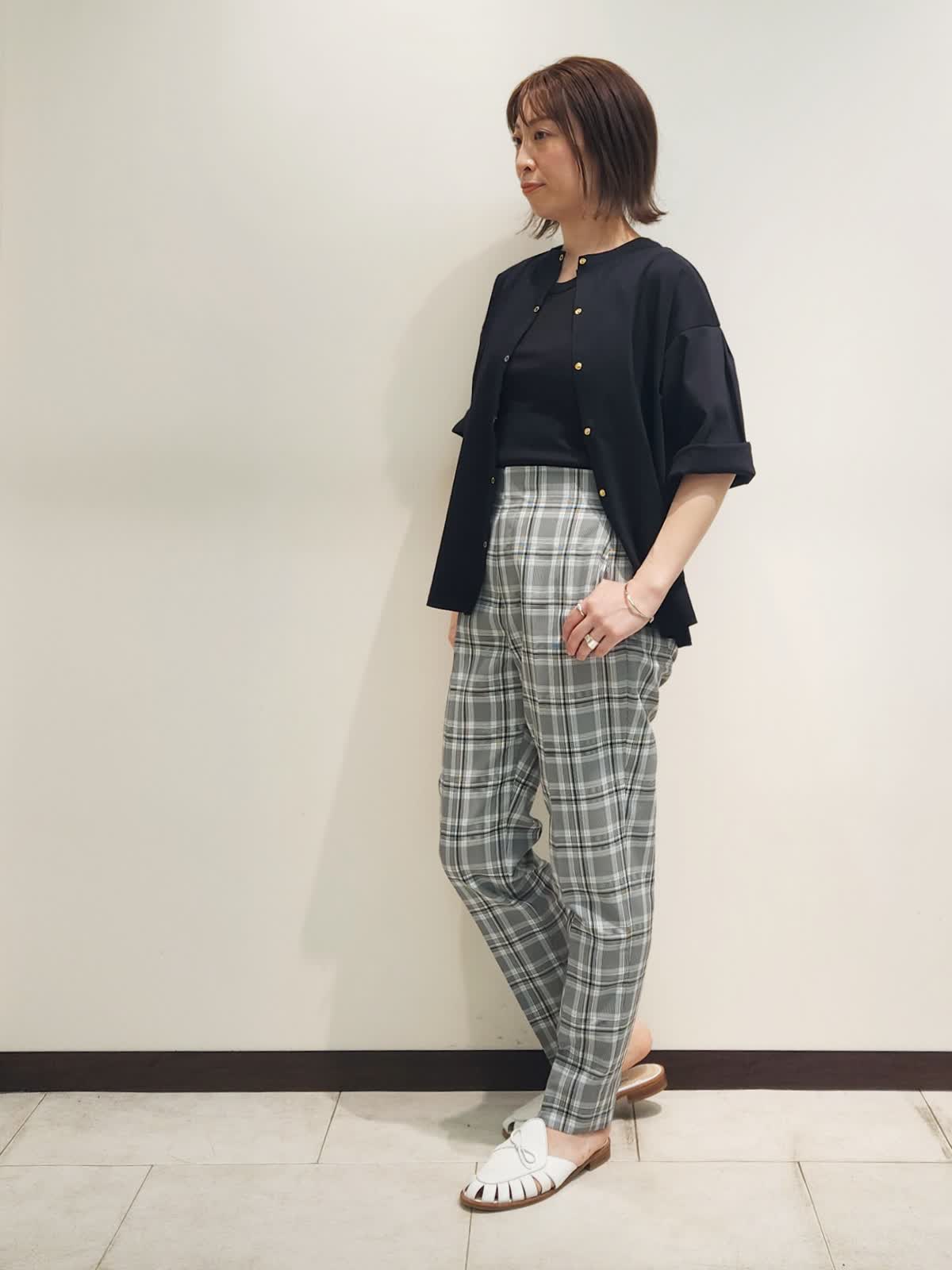 INEDのカットソーを使った盛岡川徳SUPERIOR CLOSETのスタッフスタイリング ｜フランドル（FLANDRE）オンライン