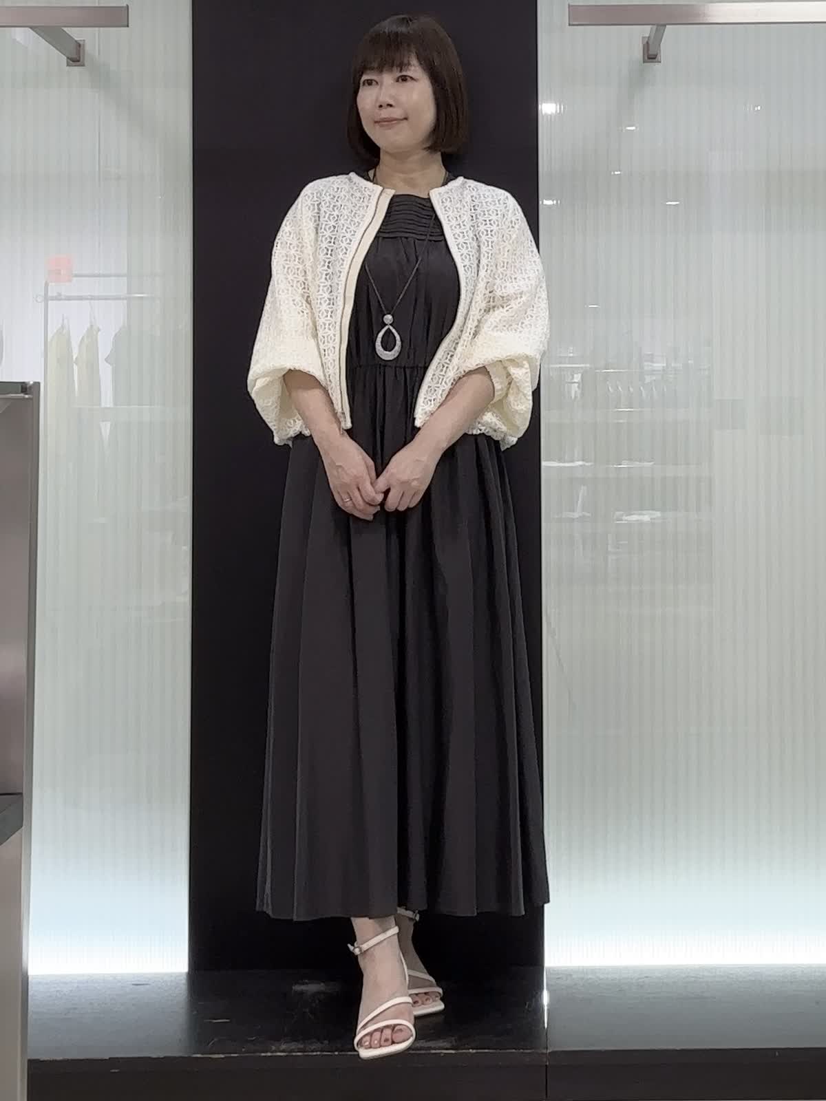 INEDのジャケットを使った函館丸井今井INEDのスタッフスタイリング ｜フランドル（FLANDRE）オンライン