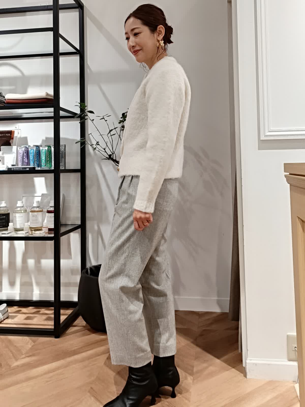 INED Lのニットを使った岡山天満屋SUPERIORCLOSETのスタッフスタイリング ｜フランドル（FLANDRE）オンライン